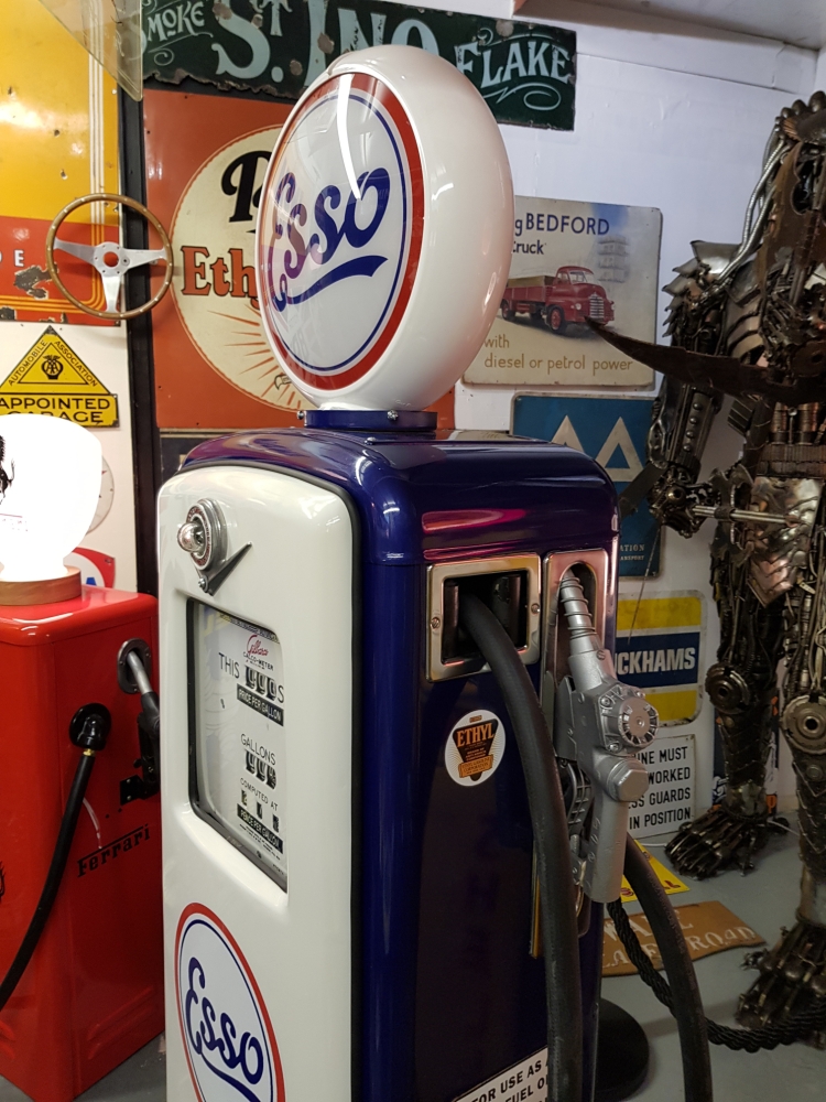 ESSO livery pump .ALL OUR PUMPS ARE GENUINE WE DO NOT SELL REPRO PUMPS ...