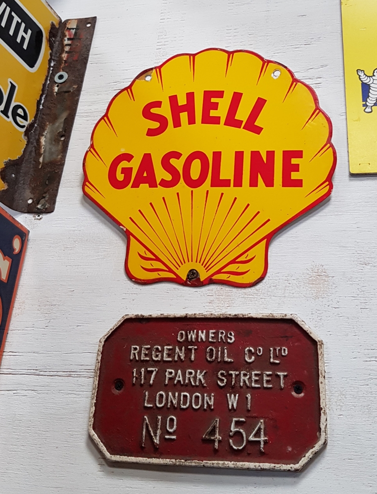 SHELL clam sign 14 inch | Automobilia-UK - vintage petrol pumps, globes ...