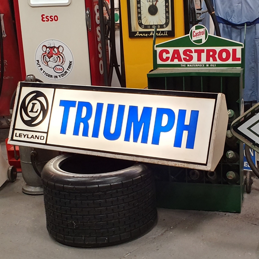 Triumph ORIGINAL lightbox superb item | Automobilia-UK - vintage petrol ...