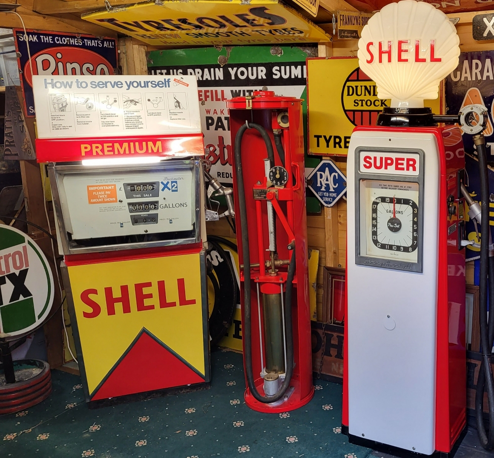 AVERY HARDOLL 1960's petrol pump STUNNING ! FOR SALE Pumps and Globes ...