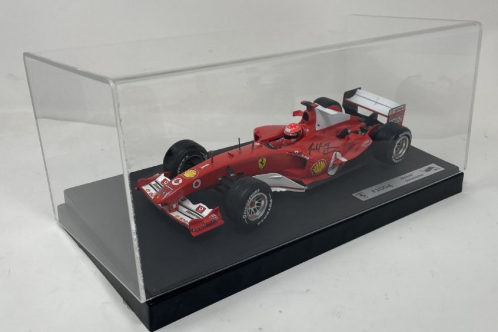 Nigel Mansell 1/12th model signed by Nigel with certificate ...